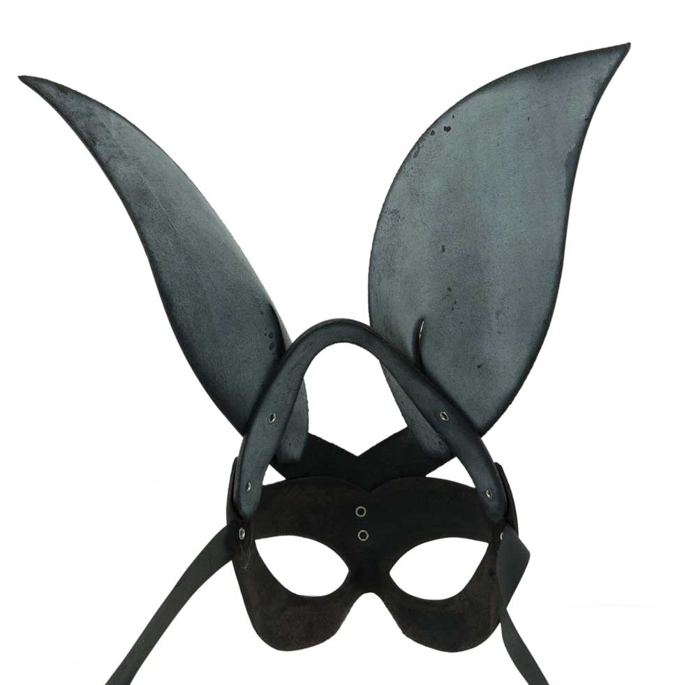 Masques vénitiens en cuir pour carnaval et décoration | MasquesdeVenise.fr